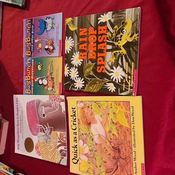 Scholastic | Other | Bundle Of Four Books About Insects And One About ...